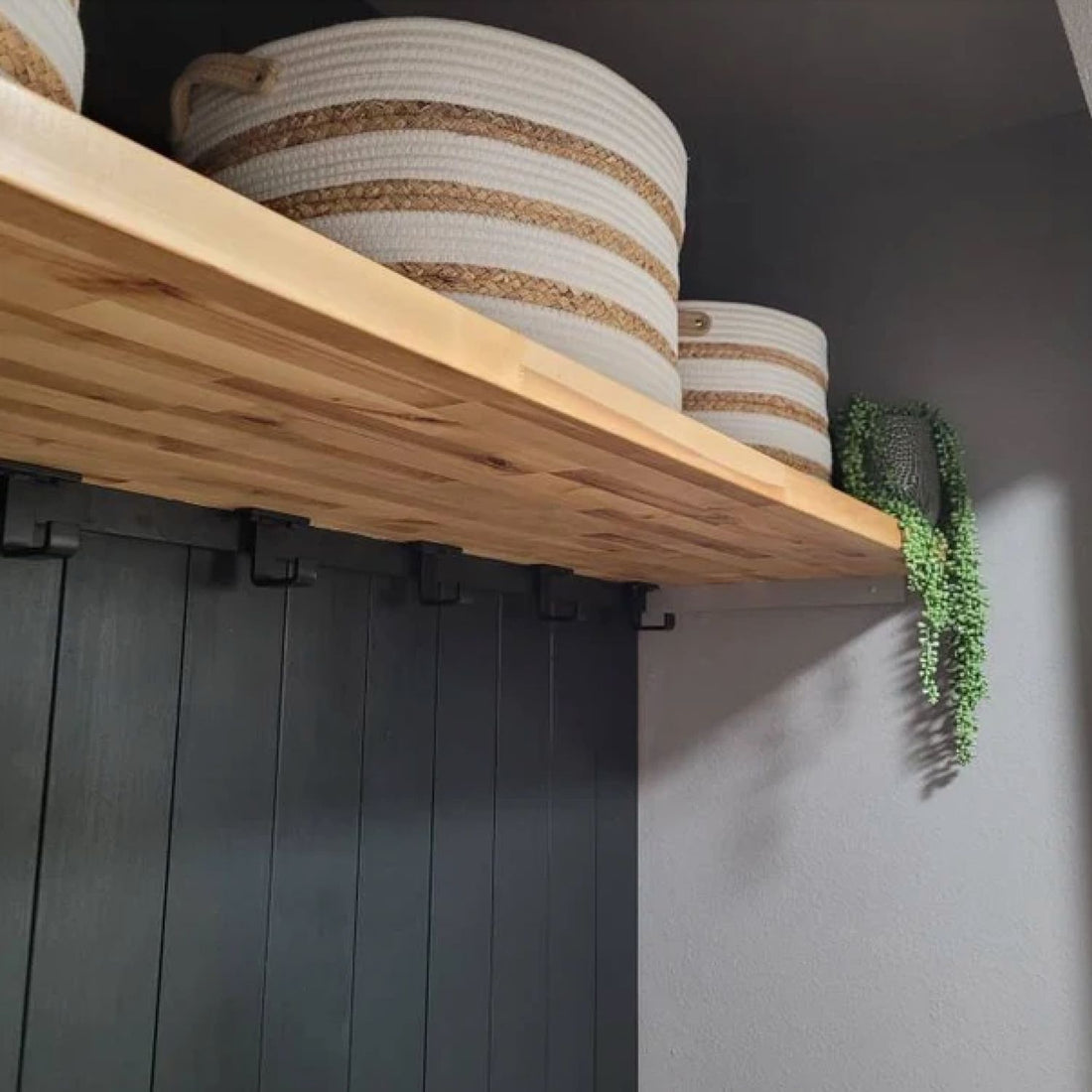 Undermount Hooks - Under Bar, Low Profile, and More – Cascade Iron Co